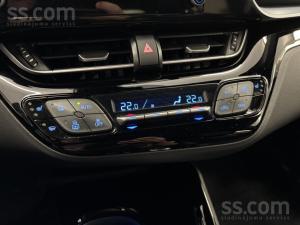 Pelēks Toyota C-HR 2020 Rīga, ar dzinēja tilpumu 2.00 L un nobraukumu 129 tūkst. km par 18900 €, foto 24 vietnē AUTOMOTO.COM.LV