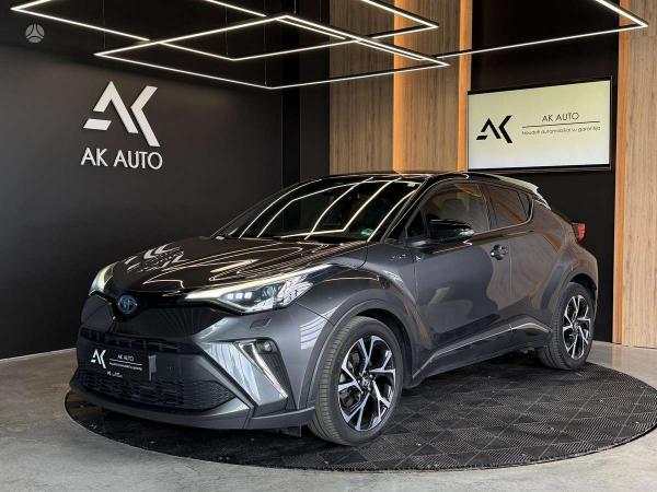 Grey Toyota C-HR 2020 in Kaunas, with an engine capacity of 1.80 L and mileage of 124 thousand km for 22990 €, photo 6 on AUTOMOTO.COM.LV
