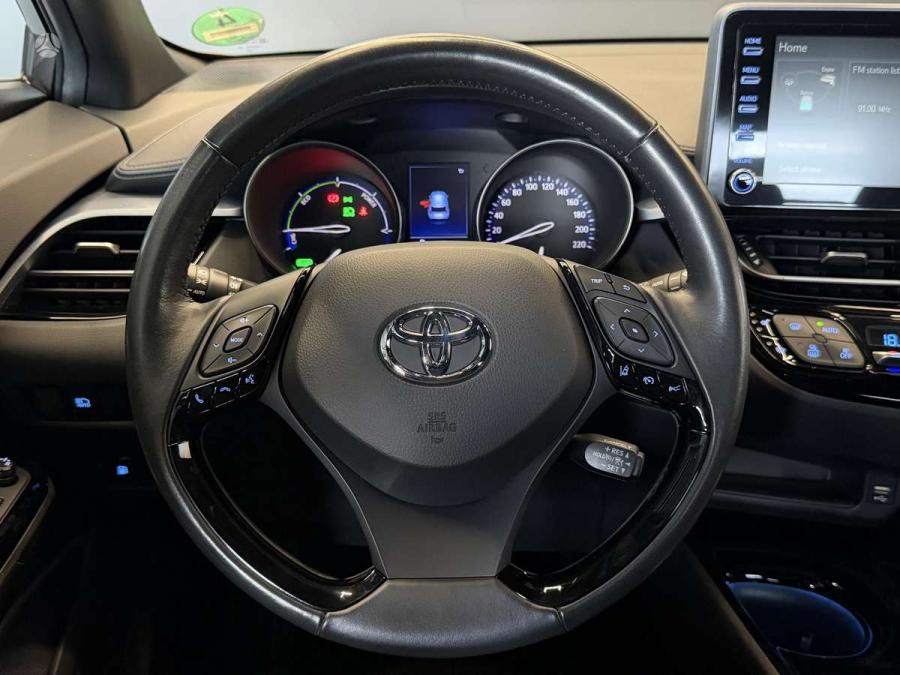 Pelēks Toyota C-HR 2020 Kauņa, ar dzinēja tilpumu 1.80 L un nobraukumu 124 tūkst. km par 22990 €, foto 15 vietnē AUTOMOTO.COM.LV