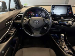 Pelēks Toyota C-HR 2020 Kauņa, ar dzinēja tilpumu 1.80 L un nobraukumu 124 tūkst. km par 22990 €, foto 16 vietnē AUTOMOTO.COM.LV