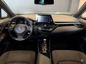 Pelēks Toyota C-HR 2020 Kauņa, ar dzinēja tilpumu 1.80 L un nobraukumu 124 tūkst. km par 22990 €, foto 17 vietnē AUTOMOTO.COM.LV