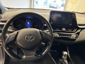 Pelēks Toyota C-HR 2020 Rīga, ar dzinēja tilpumu 2.00 L un nobraukumu 129 tūkst. km par 1890000 €, foto 15 vietnē AUTOMOTO.COM.LV