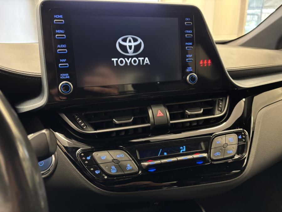 Pelēks Toyota C-HR 2020 Rīga, ar dzinēja tilpumu 2.00 L un nobraukumu 129 tūkst. km par 1890000 €, foto 18 vietnē AUTOMOTO.COM.LV