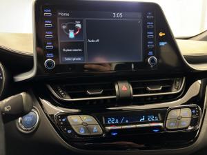 Pelēks Toyota C-HR 2020 Rīga, ar dzinēja tilpumu 2.00 L un nobraukumu 129 tūkst. km par 1890000 €, foto 22 vietnē AUTOMOTO.COM.LV