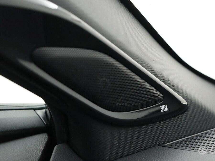 Grey Toyota C-HR 2020 in Kaunas, with an engine capacity of 1.80 L and mileage of 205 thousand km for 17950 €, photo 11 on AUTOMOTO.COM.LV