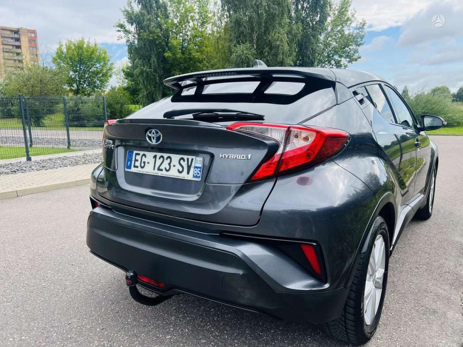 Серый Тойота C-HR 2020 в Каунас, объемом двигателя 1.80 л и пробегом 161 тыс. км за 16600 €, фото 15 на AUTOMOTO.COM.LV