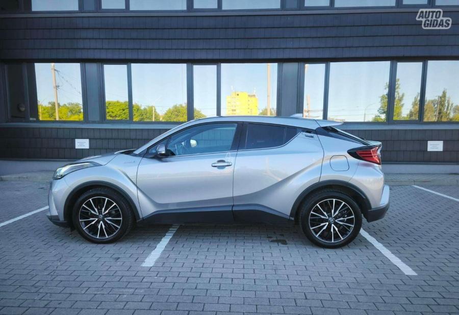 Серый Тойота C-HR 2020 в Каунас, объемом двигателя 1.80 л и пробегом 155 тыс. км за 18550 €, фото 5 на AUTOMOTO.COM.LV