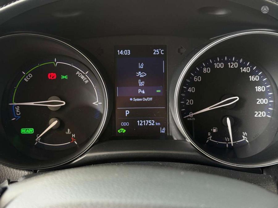 Grey Toyota C-HR 2020 in Siauliai, with an engine capacity of 1.80 L and mileage of 122 thousand km for 20900 €, photo 18 on AUTOMOTO.COM.LV