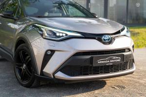 Grey Toyota C-HR 2020 in Vilnius, with an engine capacity of 1.99 L and mileage of 128 thousand km for 19900 €, photo 3 on AUTOMOTO.COM.LV