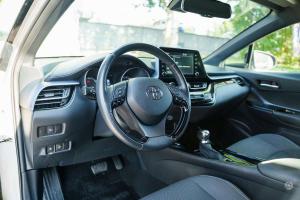 Grey Toyota C-HR 2020 in Vilnius, with an engine capacity of 1.99 L and mileage of 128 thousand km for 19900 €, photo 20 on AUTOMOTO.COM.LV