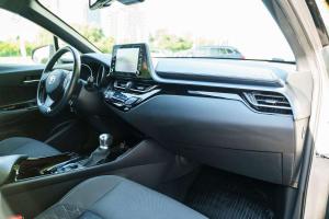 Grey Toyota C-HR 2020 in Vilnius, with an engine capacity of 1.99 L and mileage of 128 thousand km for 19900 €, photo 22 on AUTOMOTO.COM.LV