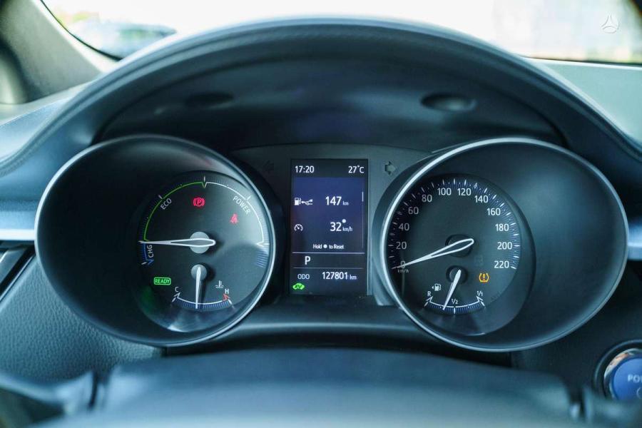 Grey Toyota C-HR 2020 in Vilnius, with an engine capacity of 1.99 L and mileage of 128 thousand km for 19900 €, photo 29 on AUTOMOTO.COM.LV