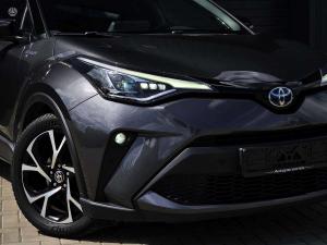 Pelēks Toyota C-HR 2020 Kauņa, ar dzinēja tilpumu 1.80 L un nobraukumu 205 tūkst. km par 17950 €, foto  vietnē AUTOMOTO.COM.LV