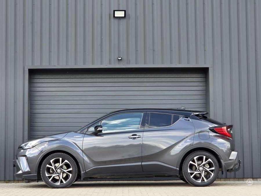 Pelēks Toyota C-HR 2020 Kauņa, ar dzinēja tilpumu 1.80 L un nobraukumu 205 tūkst. km par 17950 €, foto 5 vietnē AUTOMOTO.COM.LV