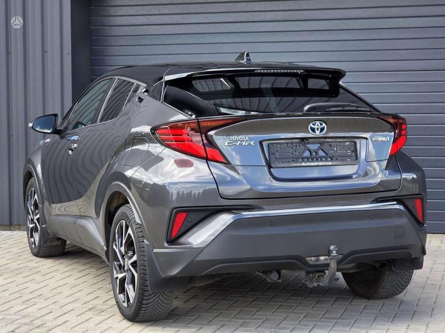 Pelēks Toyota C-HR 2020 Kauņa, ar dzinēja tilpumu 1.80 L un nobraukumu 205 tūkst. km par 17950 €, foto 6 vietnē AUTOMOTO.COM.LV