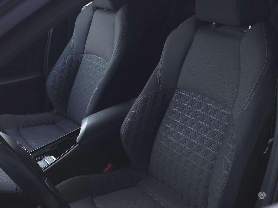 Pelēks Toyota C-HR 2020 Kauņa, ar dzinēja tilpumu 1.80 L un nobraukumu 205 tūkst. km par 17950 €, foto 14 vietnē AUTOMOTO.COM.LV