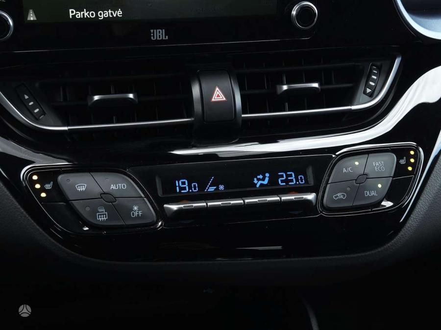 Pelēks Toyota C-HR 2020 Kauņa, ar dzinēja tilpumu 1.80 L un nobraukumu 205 tūkst. km par 17950 €, foto 22 vietnē AUTOMOTO.COM.LV