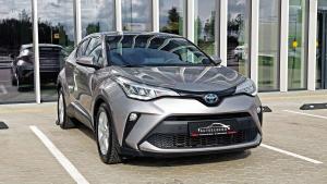Серый Тойота C-HR 2020 в Вильнюс, объемом двигателя 1.80 л и пробегом 55 тыс. км за 20990 €, фото 3 на AUTOMOTO.COM.LV