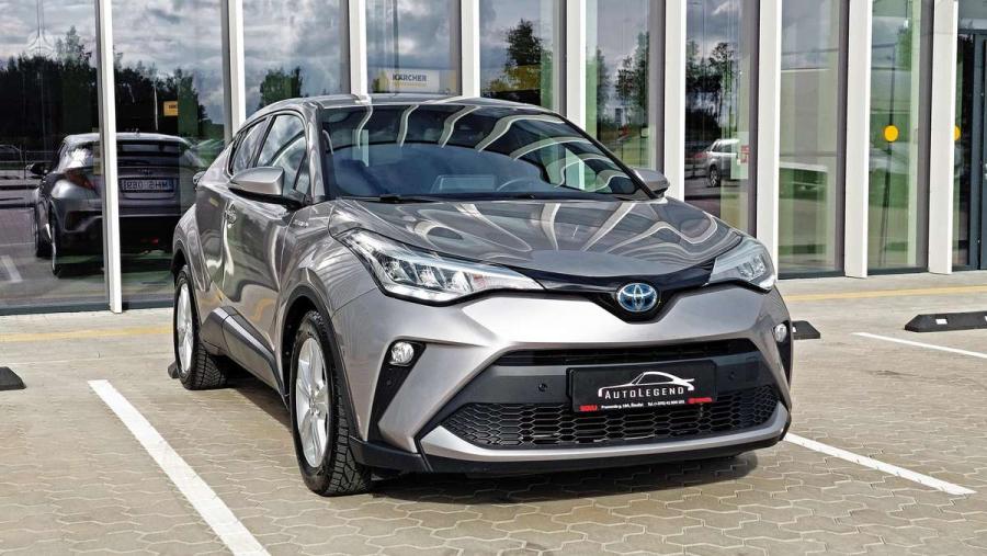 Серый Тойота C-HR 2020 в Вильнюс, объемом двигателя 1.80 л и пробегом 55 тыс. км за 20990 €, фото 3 на AUTOMOTO.COM.LV
