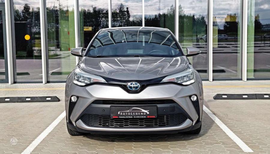 Серый Тойота C-HR 2020 в Вильнюс, объемом двигателя 1.80 л и пробегом 55 тыс. км за 20990 €, фото 7 на AUTOMOTO.COM.LV