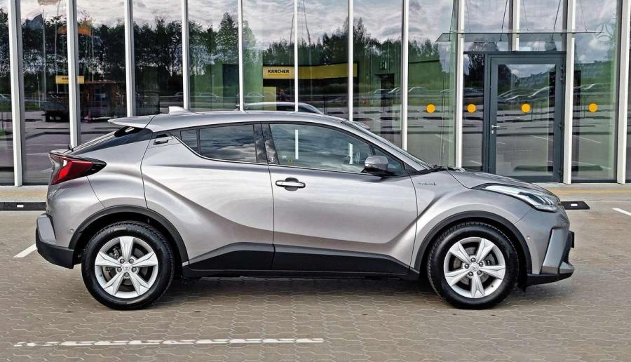 Серый Тойота C-HR 2020 в Вильнюс, объемом двигателя 1.80 л и пробегом 55 тыс. км за 20990 €, фото 9 на AUTOMOTO.COM.LV