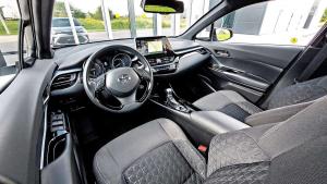 Серый Тойота C-HR 2020 в Вильнюс, объемом двигателя 1.80 л и пробегом 55 тыс. км за 20990 €, фото 19 на AUTOMOTO.COM.LV