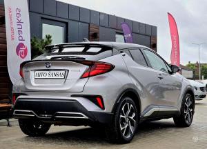 Grey Toyota C-HR 2020 in Taurage, with an engine capacity of 1.99 L and mileage of 218 thousand km for 16700 €, photo 9 on AUTOMOTO.COM.LV