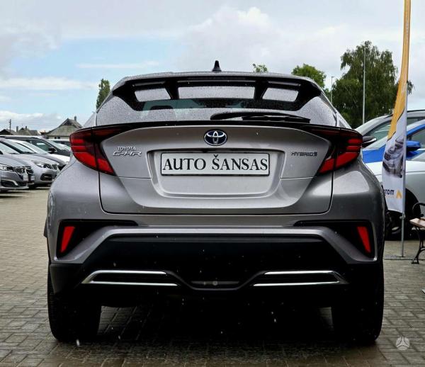 Pelēks Toyota C-HR 2020 Tauragė, ar dzinēja tilpumu 1.99 L un nobraukumu 218 tūkst. km par 16700 €, foto 9 vietnē AUTOMOTO.COM.LV