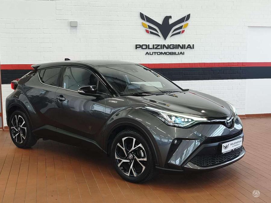 Серый Тойота C-HR 2020 в Каунас, объемом двигателя 1.99 л и пробегом 89 тыс. км за 21450 €, фото 3 на AUTOMOTO.COM.LV