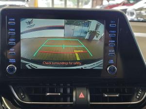 Серый Тойота C-HR 2020 в Каунас, объемом двигателя 1.99 л и пробегом 89 тыс. км за 21450 €, фото 18 на AUTOMOTO.COM.LV
