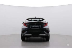 Grey Toyota C-HR 2020 in Vilnius, with an engine capacity of 1.99 L and mileage of 84 thousand km for 23900 €, photo 6 on AUTOMOTO.COM.LV