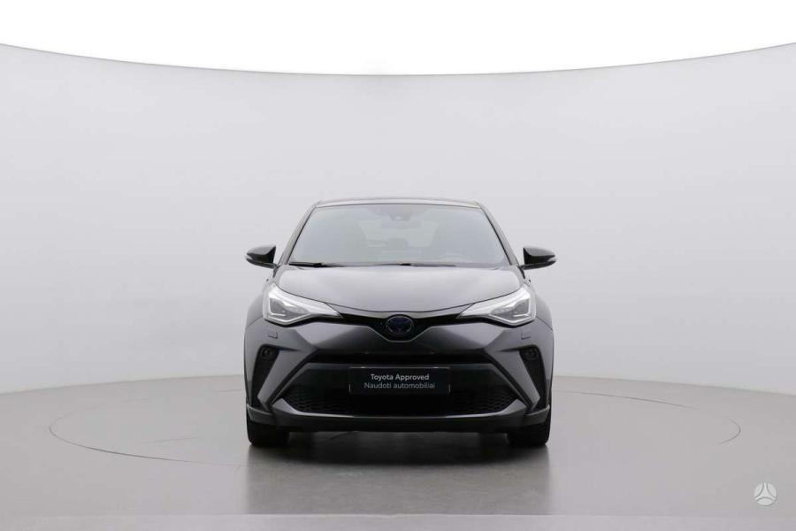 Grey Toyota C-HR 2020 in Vilnius, with an engine capacity of 1.99 L and mileage of 84 thousand km for 23900 €, photo 7 on AUTOMOTO.COM.LV