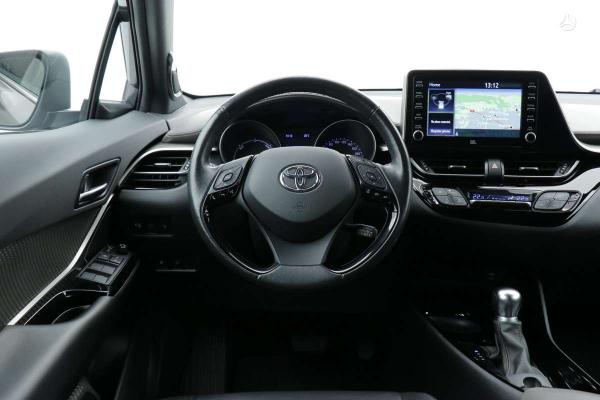 Серый Тойота C-HR 2020 в Вильнюс, объемом двигателя 1.99 л и пробегом 84 тыс. км за 23900 €, фото 9 на AUTOMOTO.COM.LV