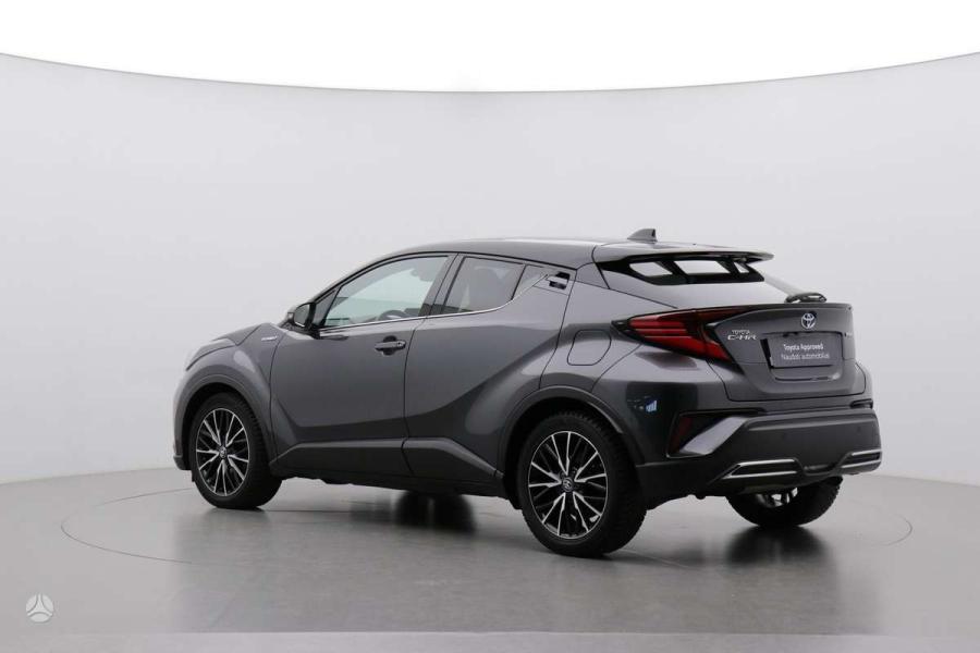 Grey Toyota C-HR 2020 in Vilnius, with an engine capacity of 1.99 L and mileage of 84 thousand km for 23900 €, photo 19 on AUTOMOTO.COM.LV