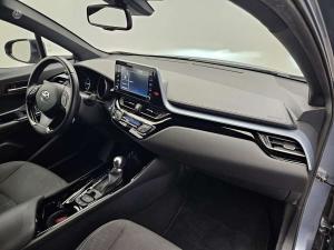 Grey Toyota C-HR 2020 in Panevezys, with an engine capacity of 1.80 L and mileage of 131 thousand km for 20990 €, photo 20 on AUTOMOTO.COM.LV