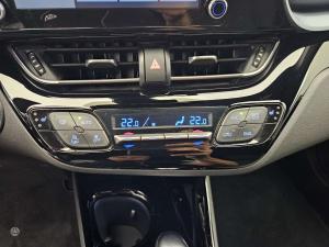 Grey Toyota C-HR 2020 in Panevezys, with an engine capacity of 1.80 L and mileage of 131 thousand km for 20990 €, photo 36 on AUTOMOTO.COM.LV