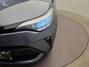 Grey Toyota C-HR 2020 in Panevezys, with an engine capacity of 1.80 L and mileage of 131 thousand km for 20990 €, photo 42 on AUTOMOTO.COM.LV