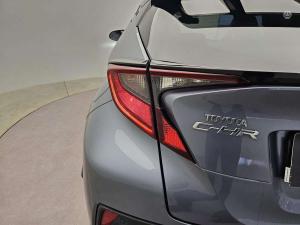 Grey Toyota C-HR 2020 in Panevezys, with an engine capacity of 1.80 L and mileage of 131 thousand km for 20990 €, photo 46 on AUTOMOTO.COM.LV