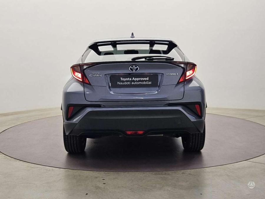 Серый Тойота C-HR 2020 в Паневежис, объемом двигателя 1.80 л и пробегом 131 тыс. км за 20990 €, фото 44 на AUTOMOTO.COM.LV