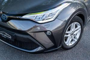 Pelēks Toyota C-HR 2020 Viļņa, ar dzinēja tilpumu 1.80 L un nobraukumu 203 tūkst. km par 16500 €, foto  vietnē AUTOMOTO.COM.LV
