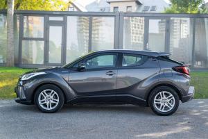 Серый Тойота C-HR 2020 в Вильнюс, объемом двигателя 1.80 л и пробегом 203 тыс. км за 16500 €, фото 9 на AUTOMOTO.COM.LV