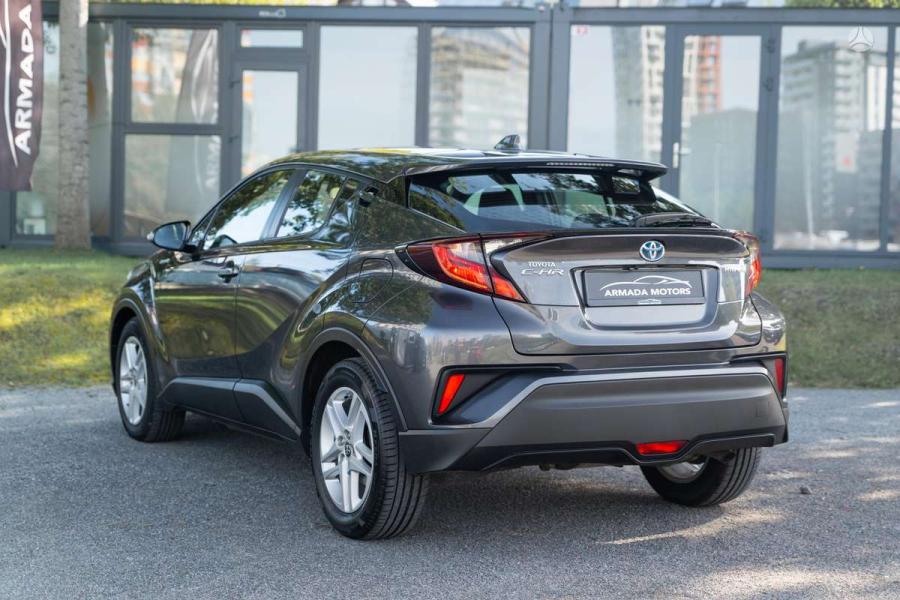 Серый Тойота C-HR 2020 в Вильнюс, объемом двигателя 1.80 л и пробегом 203 тыс. км за 16500 €, фото 13 на AUTOMOTO.COM.LV