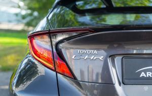 Серый Тойота C-HR 2020 в Вильнюс, объемом двигателя 1.80 л и пробегом 203 тыс. км за 16500 €, фото 16 на AUTOMOTO.COM.LV