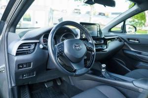 Серый Тойота C-HR 2020 в Вильнюс, объемом двигателя 1.80 л и пробегом 203 тыс. км за 16500 €, фото 18 на AUTOMOTO.COM.LV