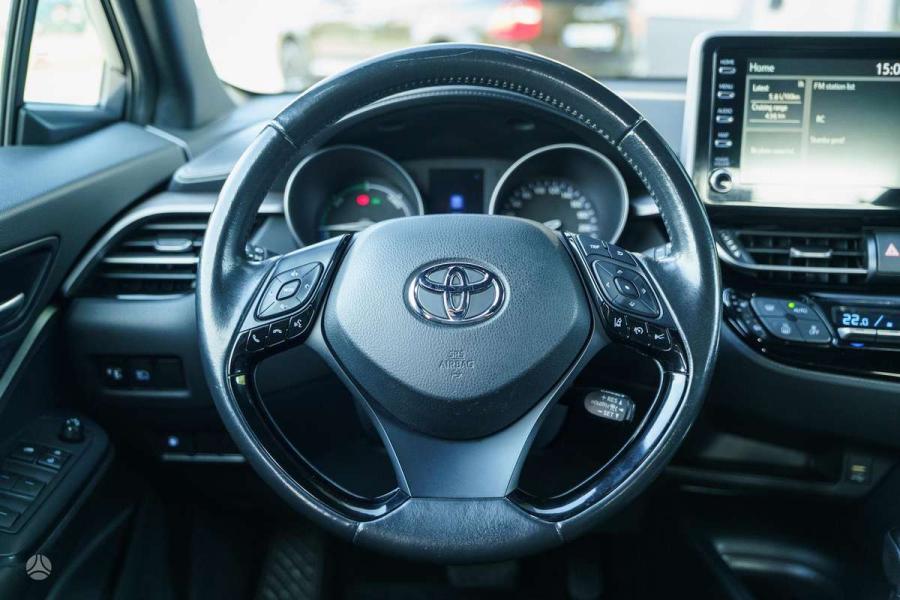 Серый Тойота C-HR 2020 в Вильнюс, объемом двигателя 1.80 л и пробегом 203 тыс. км за 16500 €, фото 25 на AUTOMOTO.COM.LV