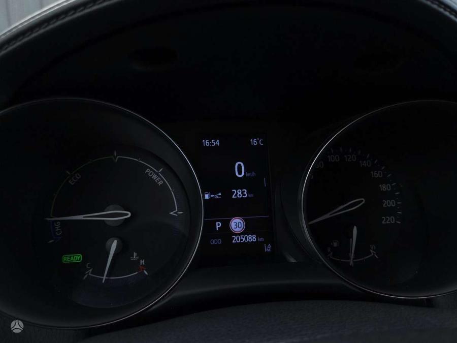 Grey Toyota C-HR 2020 in Kaunas, with an engine capacity of 1.80 L and mileage of 205 thousand km for 17950 €, photo 20 on AUTOMOTO.COM.LV