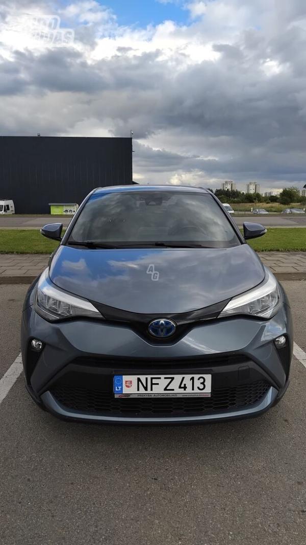 Серый Тойота C-HR 2020 в Паневежис, объемом двигателя 2.00 л и пробегом 108 тыс. км за 18900 €, фото 4 на AUTOMOTO.COM.LV