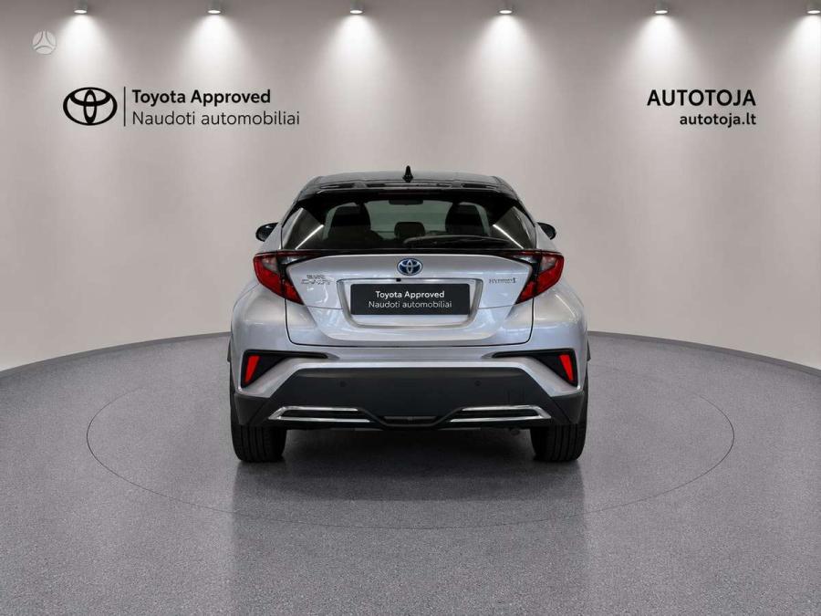 Pelēks Toyota C-HR 2020 Kauņa, ar dzinēja tilpumu 1.99 L un nobraukumu 129 tūkst. km par 21900 €, foto 5 vietnē AUTOMOTO.COM.LV