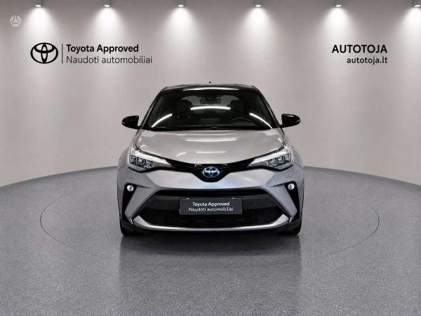 Toyota C-HR 2020 in Kaunas on AUTOMOTO.COM.LV Grey Toyota C-HR 2020 in Kaunas, with an engine capacity of 1.99 L and mileage of 129 thousand km for 21900 €, photo 6 on AUTOMOTO.COM.LV