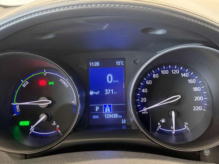 Pelēks Toyota C-HR 2020 Kauņa, ar dzinēja tilpumu 1.99 L un nobraukumu 129 tūkst. km par 21900 €, foto 14 vietnē AUTOMOTO.COM.LV